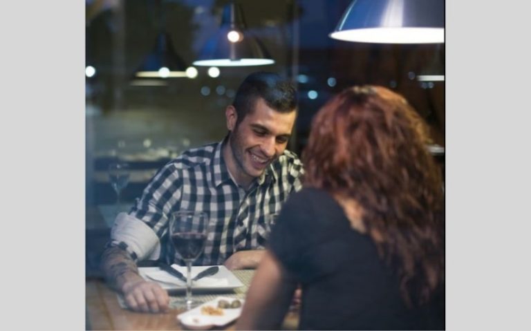 Decoding Affection: What Is Simping and Its Psychological Roots?