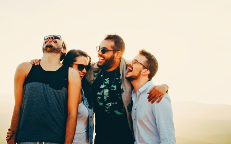 Crafting Comedy: 8 Techniques on How to Make People Laugh
