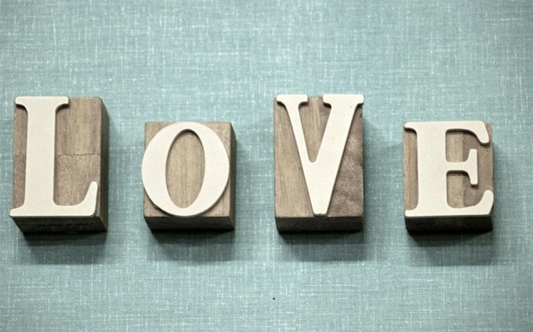 75 Beautiful Latin Quotes About Love and Pain to Inspire You